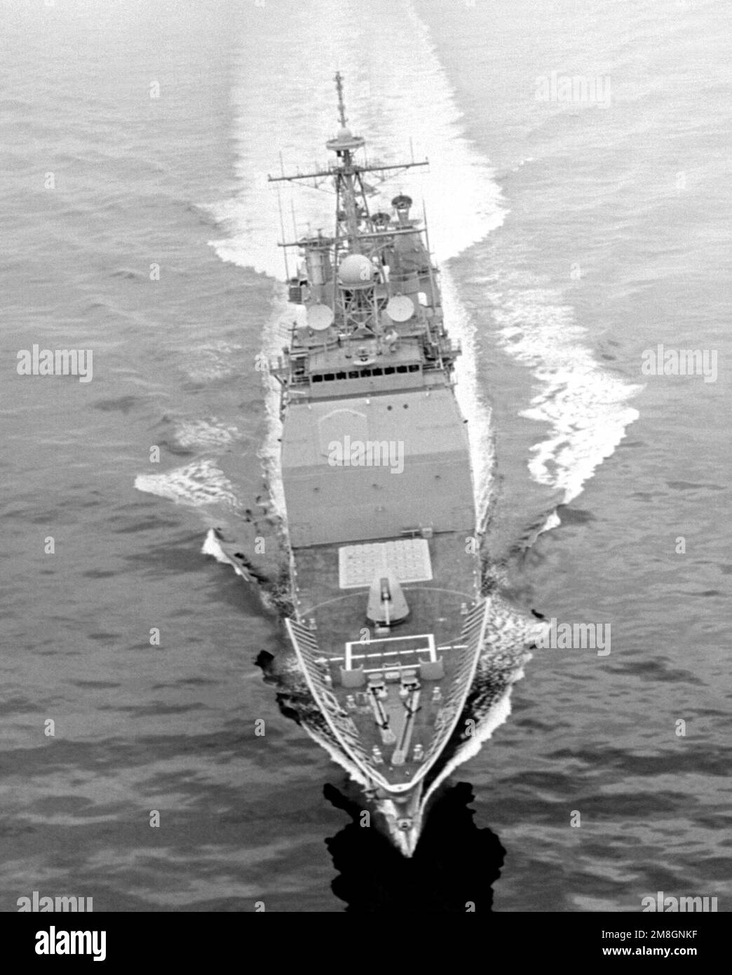 Guided missile cruiser uss vicksburg cg 69 hi-res stock photography and ...