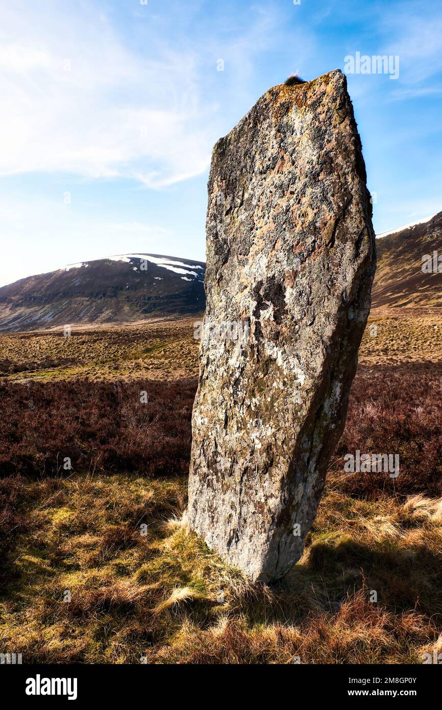 Clach Mhic Mhios Standing stone in Glen Loth Stock Photo - Alamy