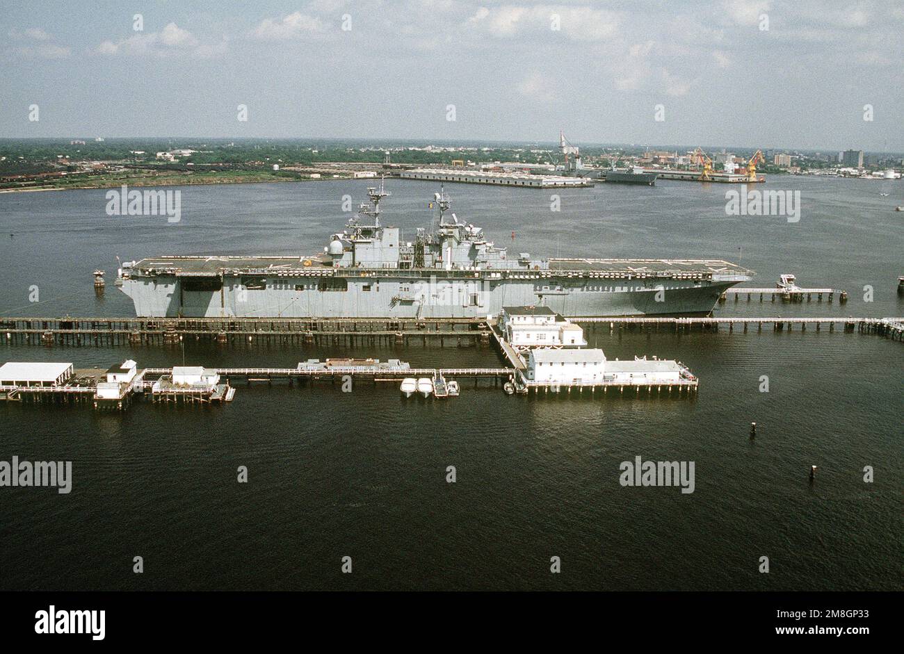 A starboard beam view of the amphibious assault ship USS WASP (LHD-1 ...