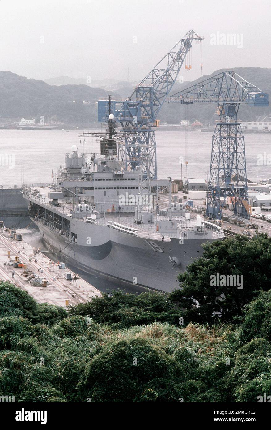 A starbaord bow view of the amphibious command ship USS BLUE RIDGE (LCC ...