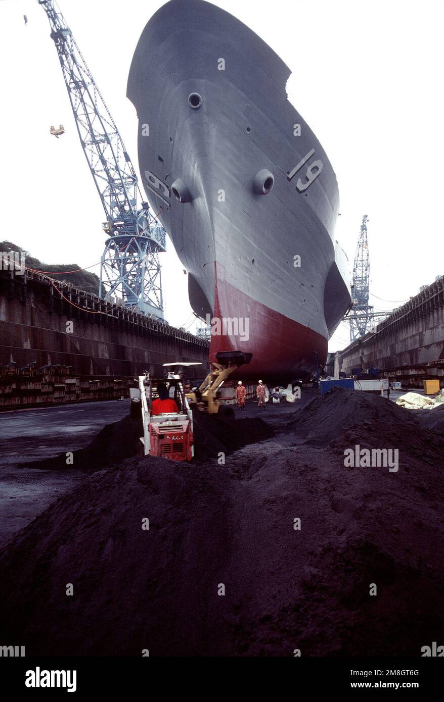 A bow view of the amphibious command ship USS BLUE RIDGE (LCC-19) in ...
