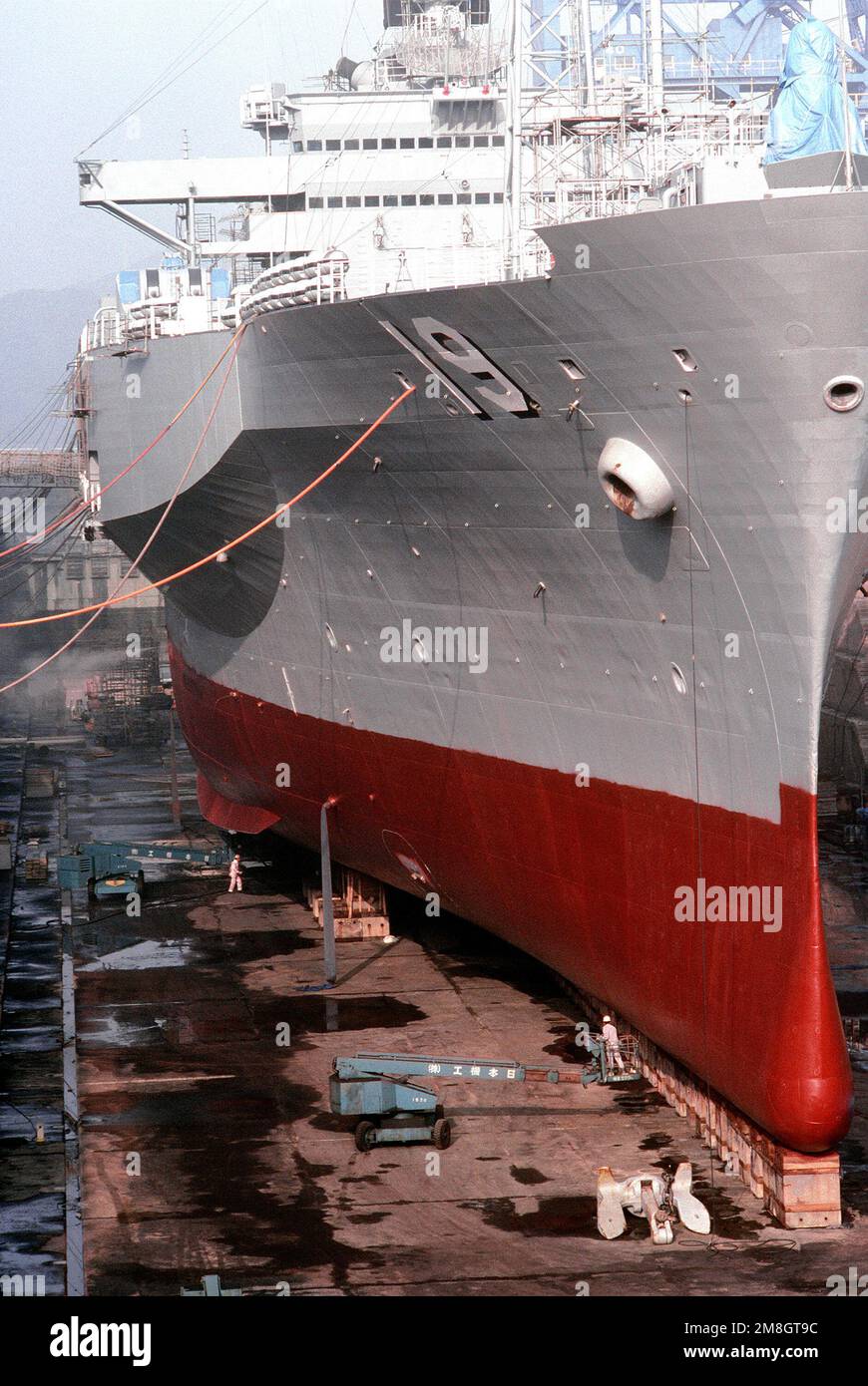 A starboard bow view of the amphibious command ship USS BLUE RIDGE (LCC ...