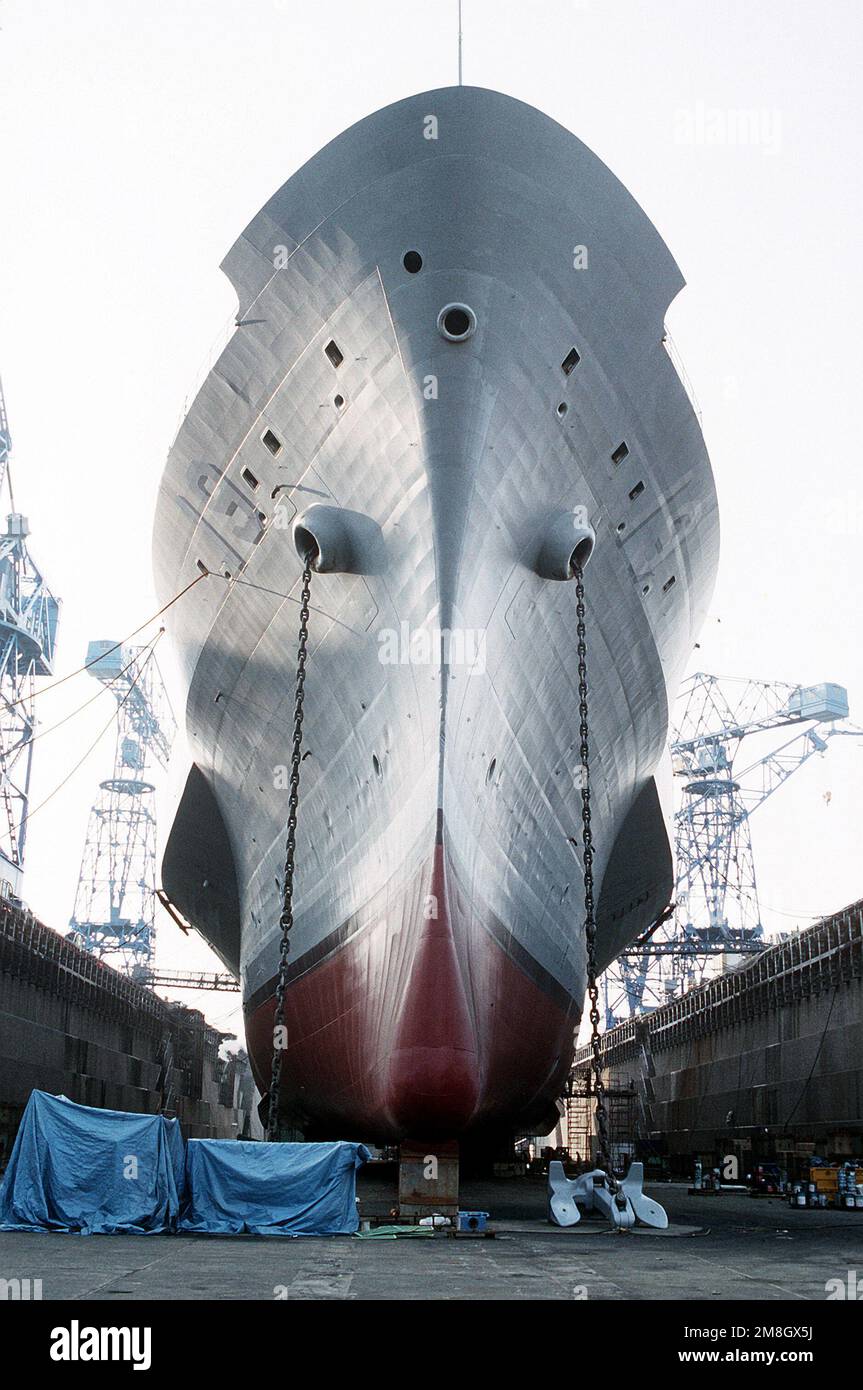 A bow view of the amphibious command ship USS BLUE RIDGE (LCC-19) in ...