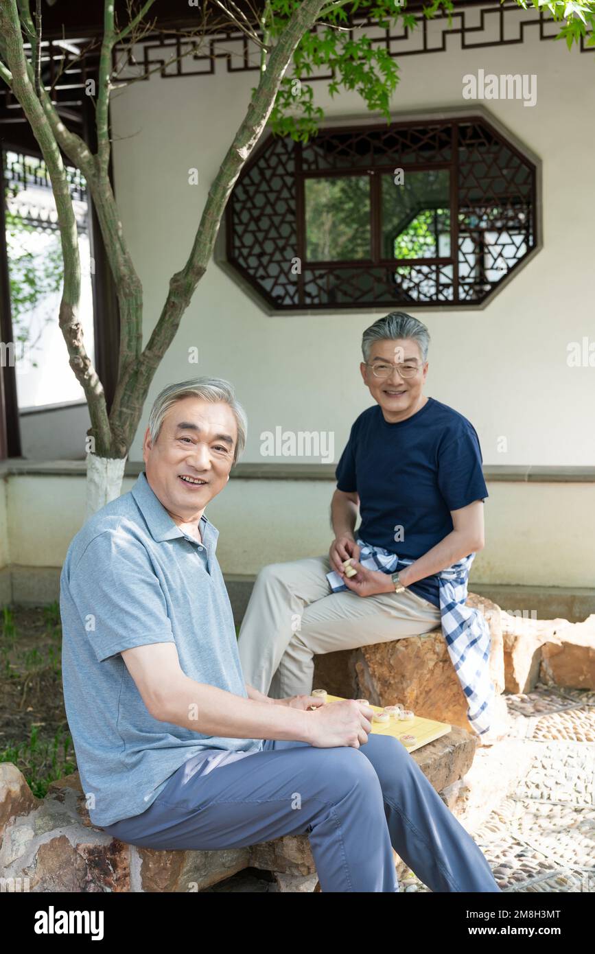 Older mens hi-res stock photography and images - Alamy