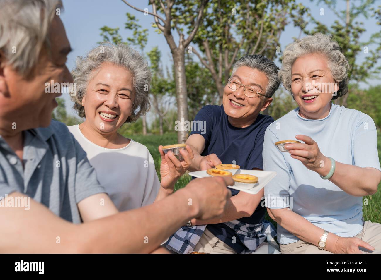 Four way cake hi-res stock photography and images - Alamy