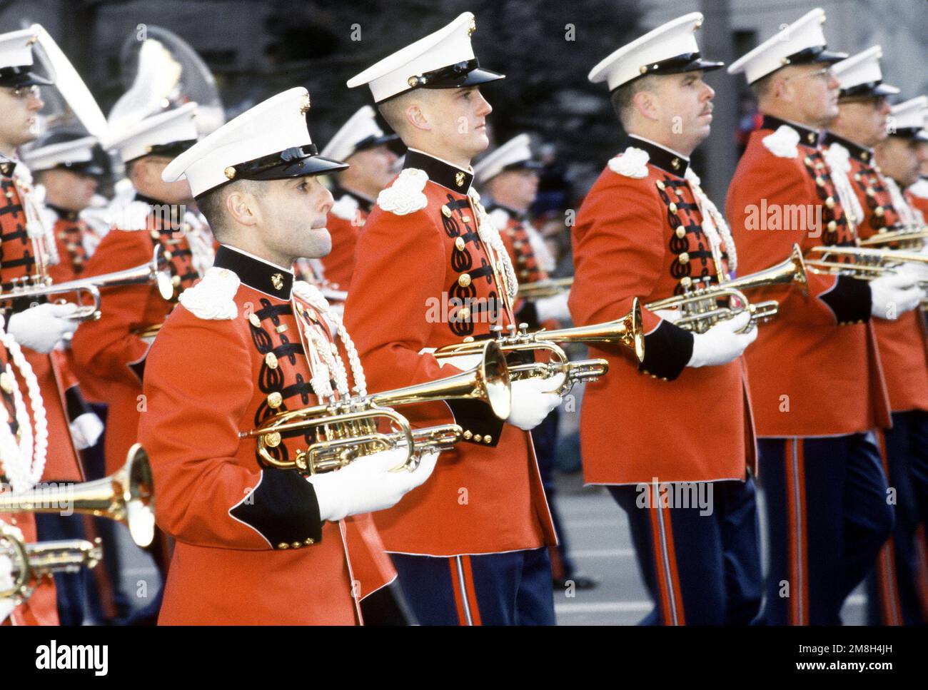 Usmc band performance hi-res stock photography and images - Alamy