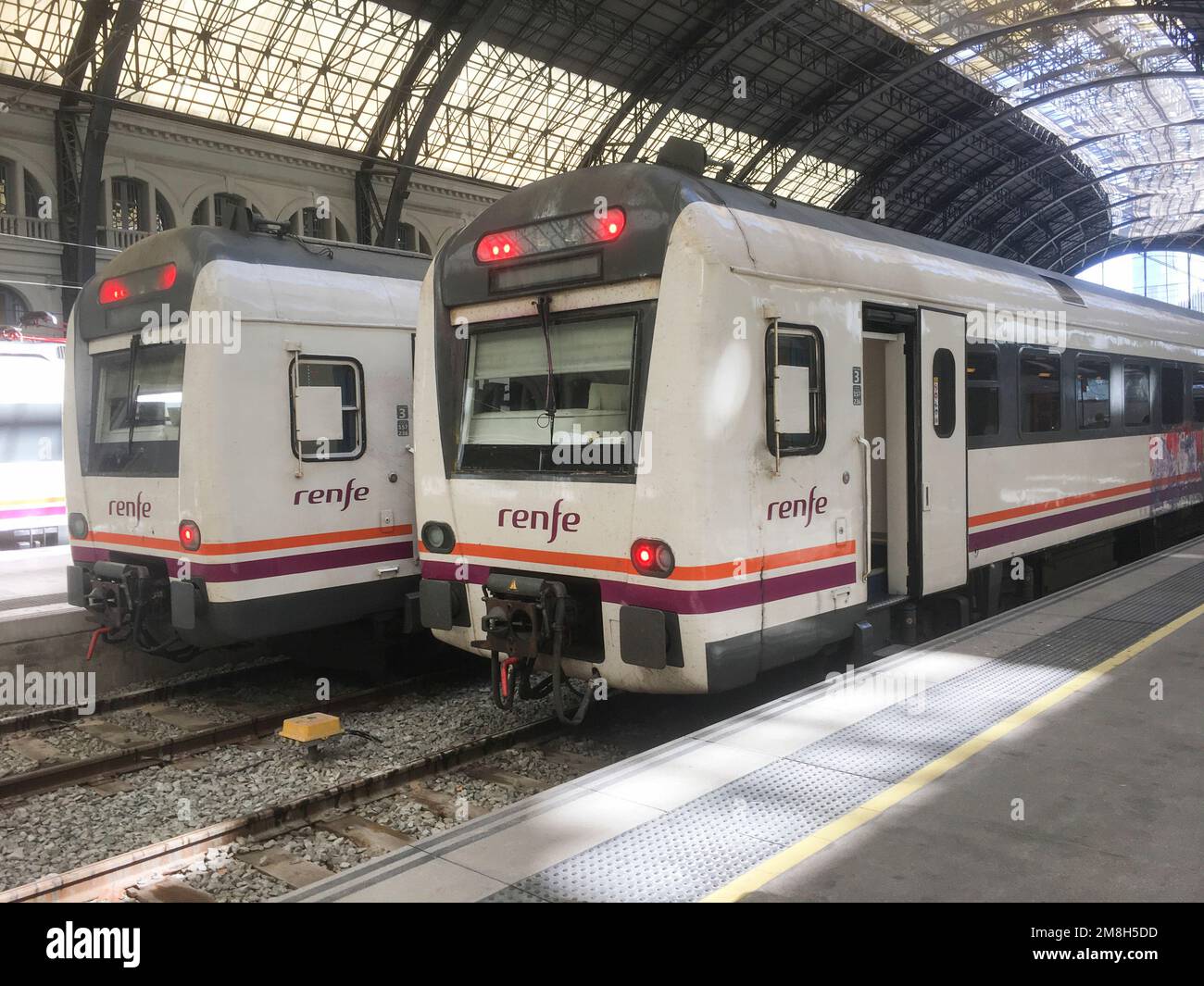 regional train in the station of Barcelona France Stock Photo - Alamy