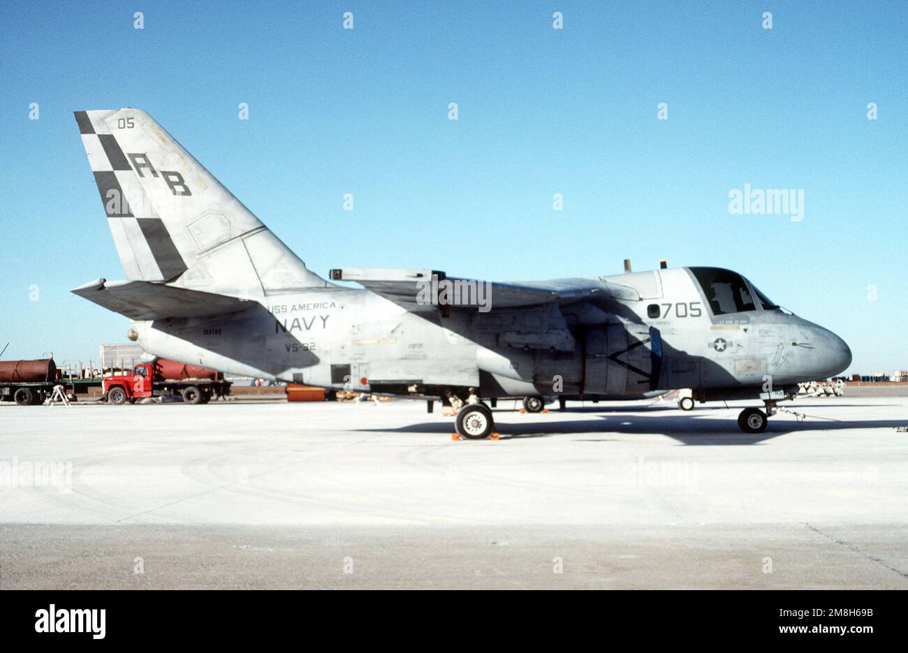 A right side view of an Air Anti-submarine Squadron 32 (VS-32) S-3B ...