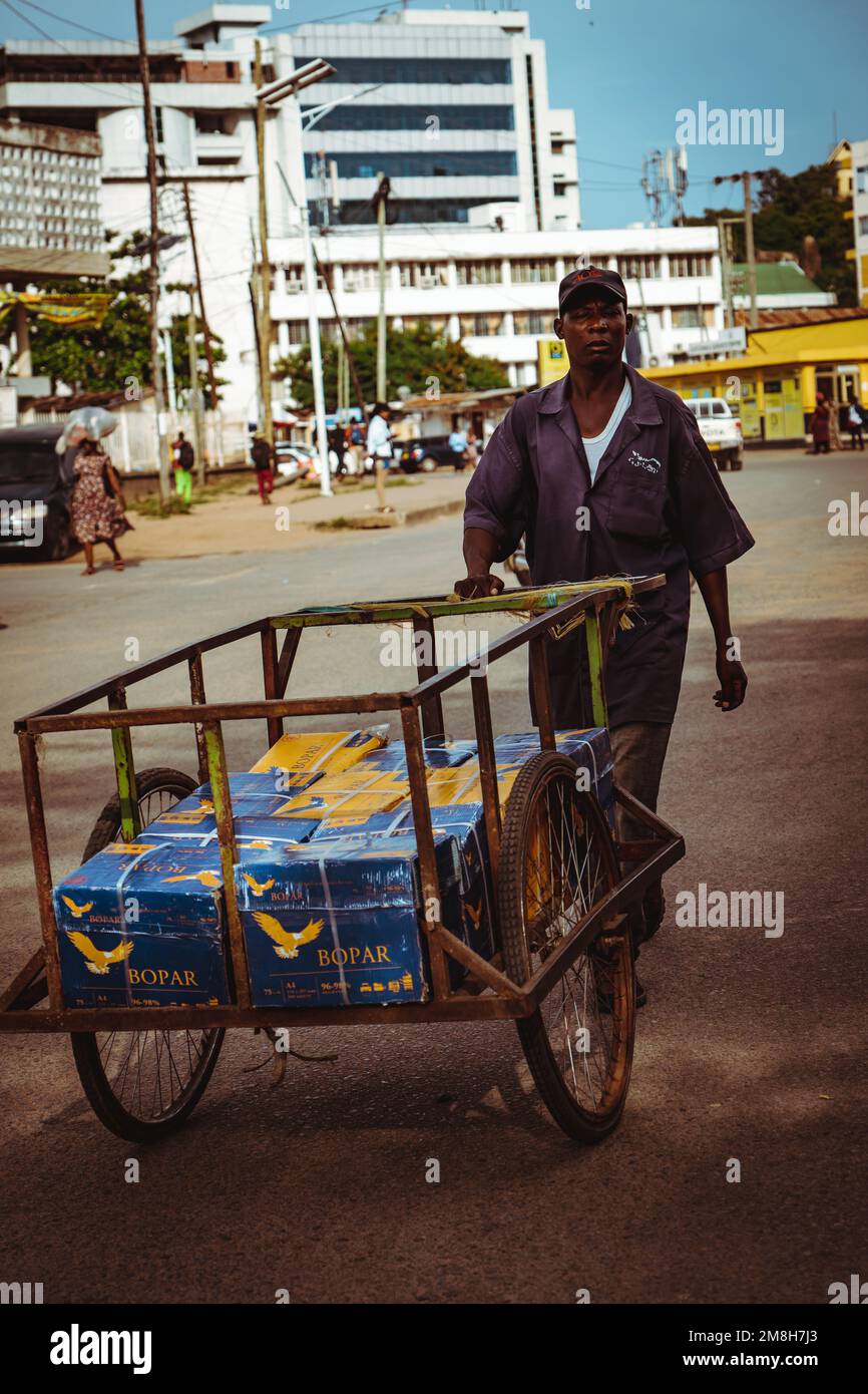 Victoria cart hi-res stock photography and images - Alamy