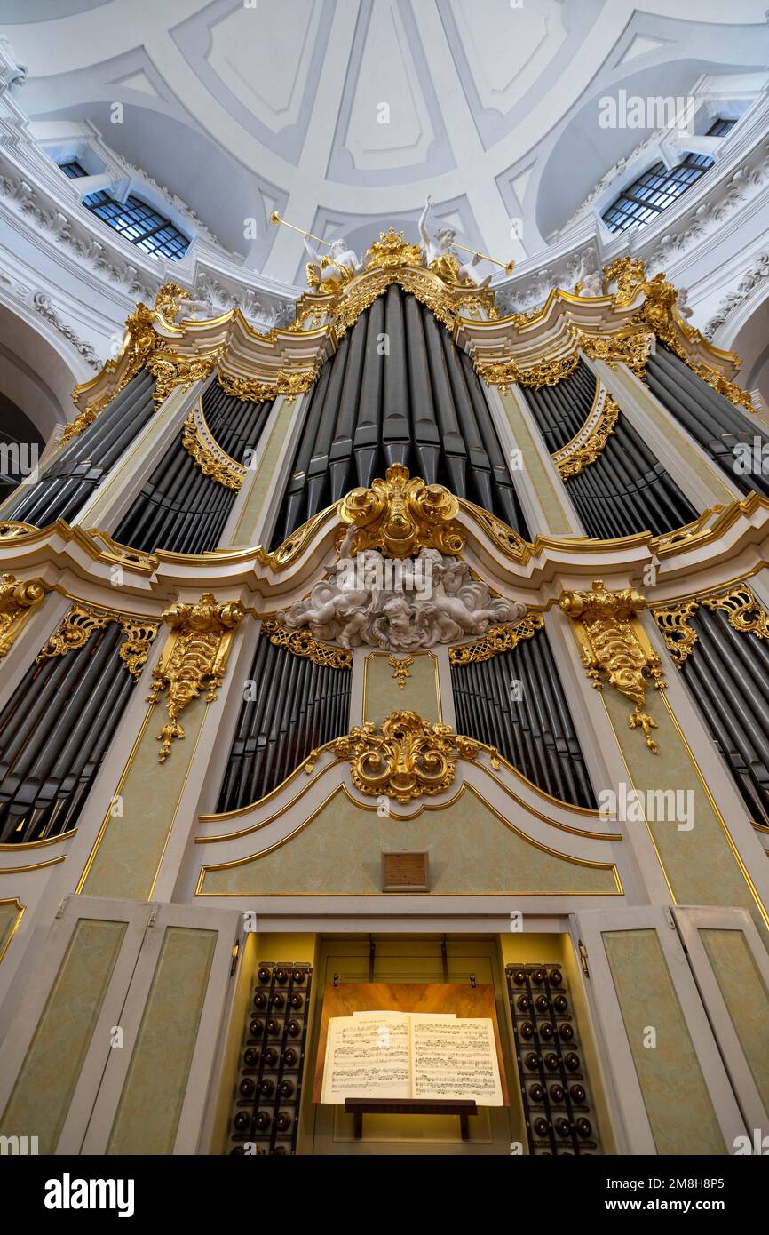 Dresden, Germany. 14th Jan, 2023. View of the historic Silbermann organ ...