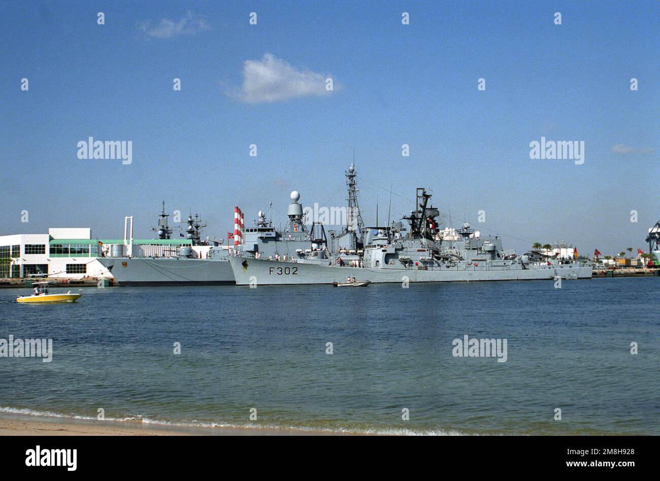 A port beam view of the Norwegian frigate KNM TRONDHEIM (F-302) moored ...