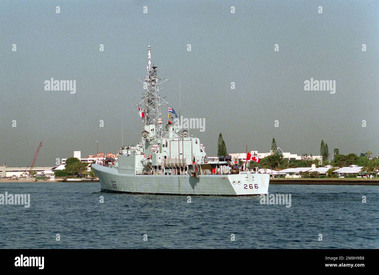 A port quarter view of the Canadian frigate HMCS NIPIGON (266) entering ...