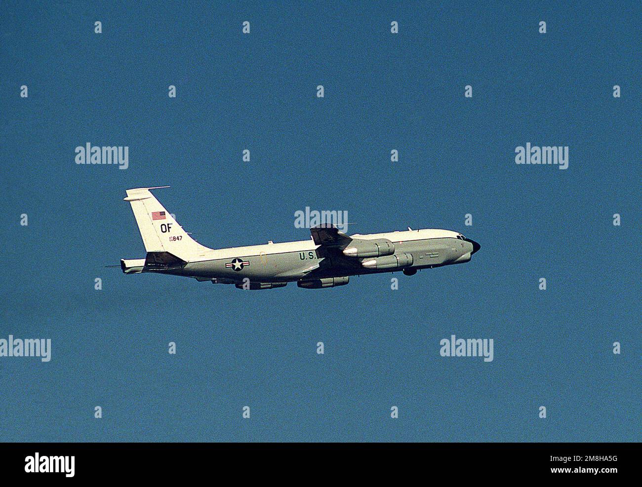 A 55th Strategic Reconnaissance Wing RC-135U Stratolifter aircraft ...