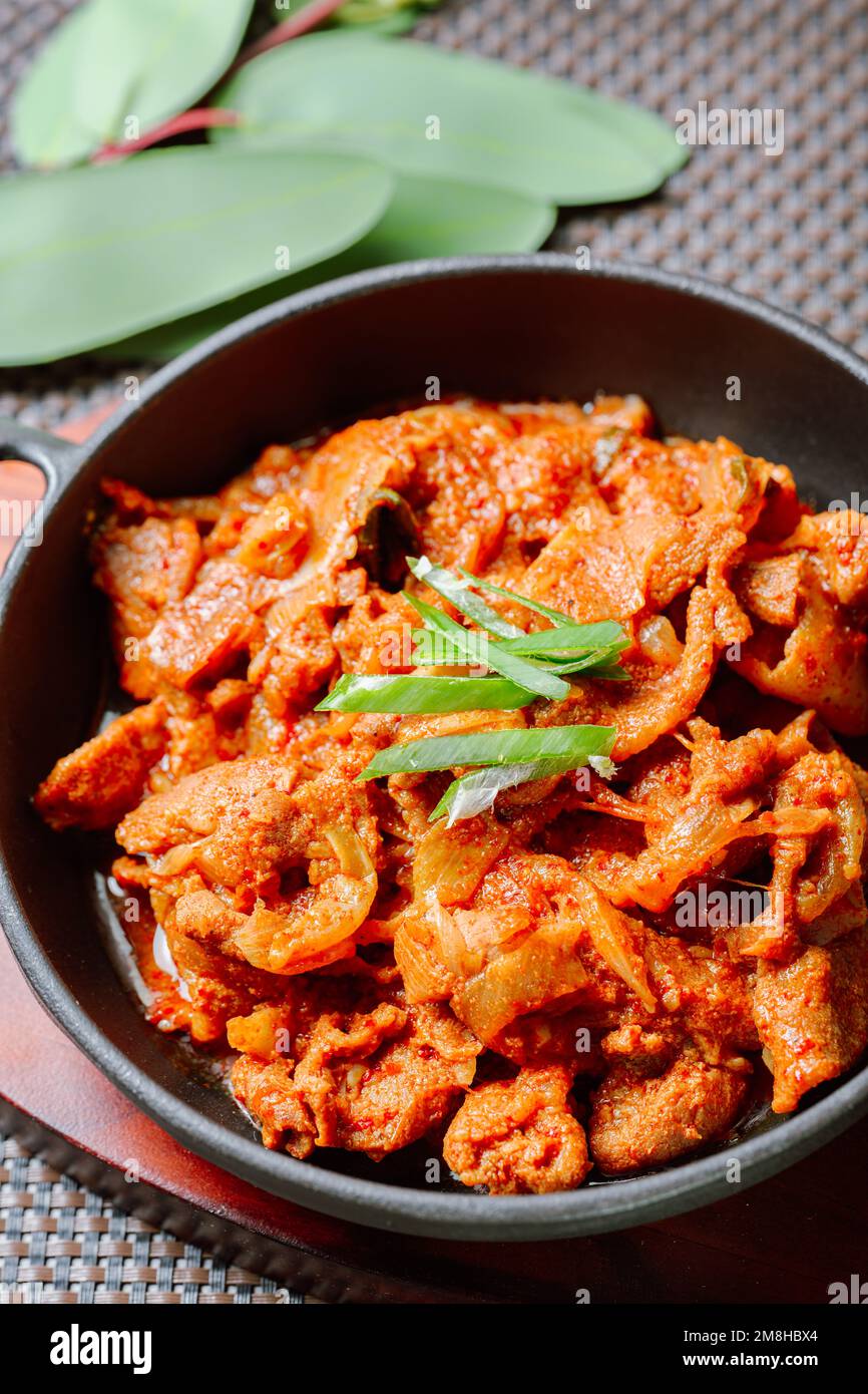 jeyukbokkeum, Korean style stir-fried pork : Thinly sliced pork ...