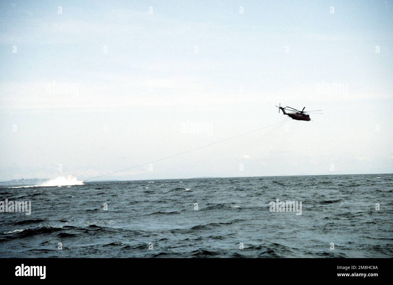 A Helicopter Mine Countermeasures Squadron 15 (HM-15) MH-53E Sea Dragon ...