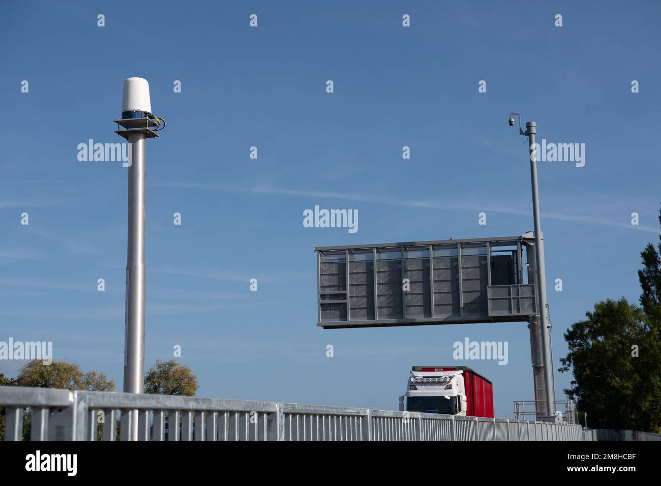 Dorney Reach, Buckinghamshire, UK. 6th October, 2022. Stopped Vehicle ...