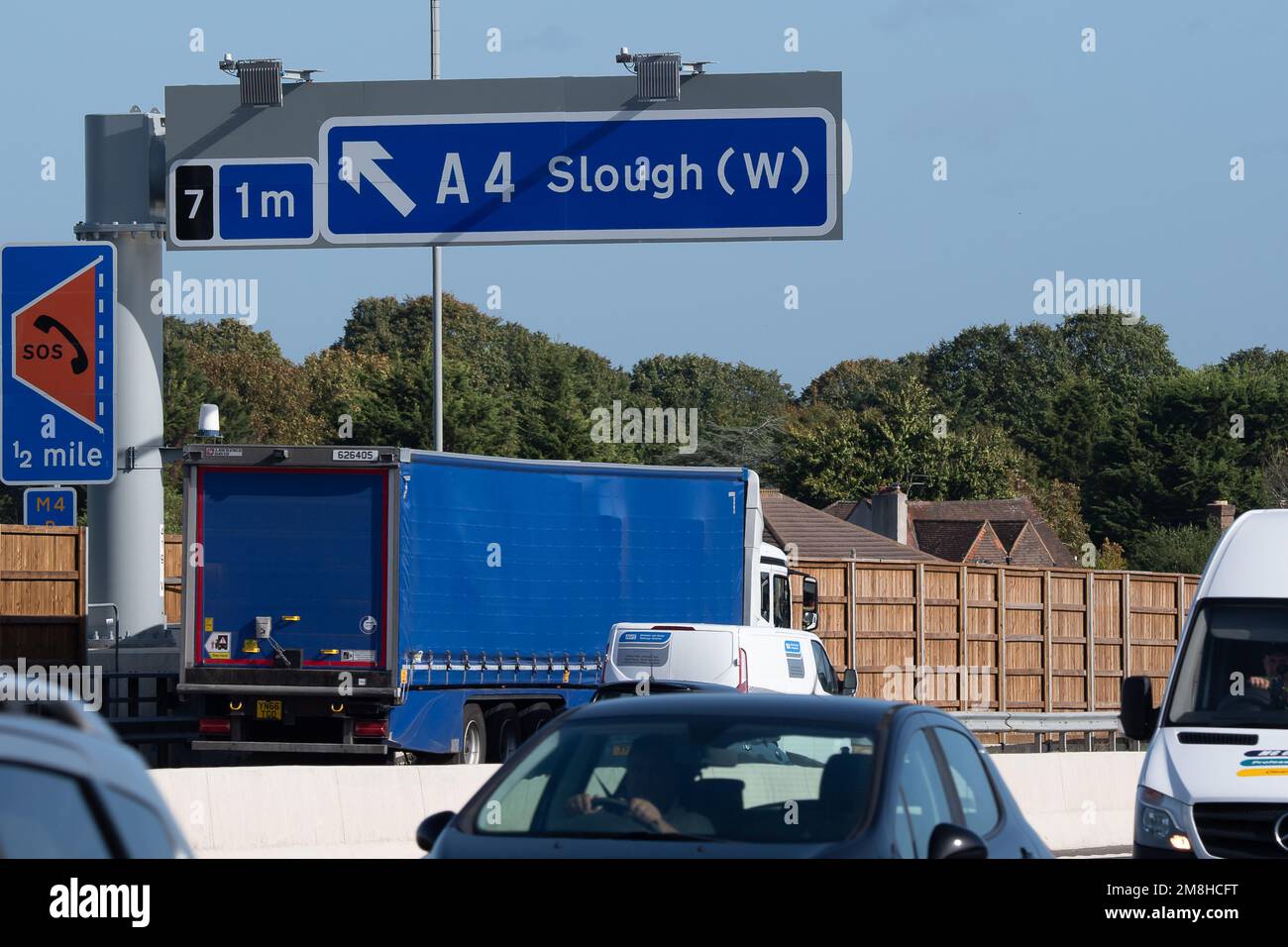 Dorney Reach, Buckinghamshire, UK. 6th October, 2022. Stopped Vehicle ...