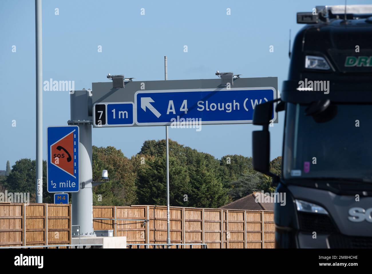 Dorney Reach, Buckinghamshire, UK. 6th October, 2022. Stopped Vehicle ...
