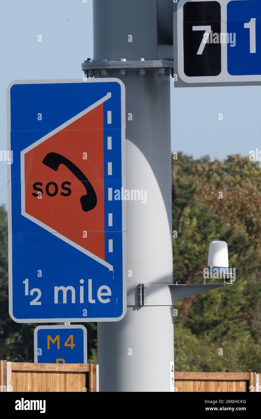 Dorney Reach, Buckinghamshire, UK. 6th October, 2022. Stopped Vehicle ...