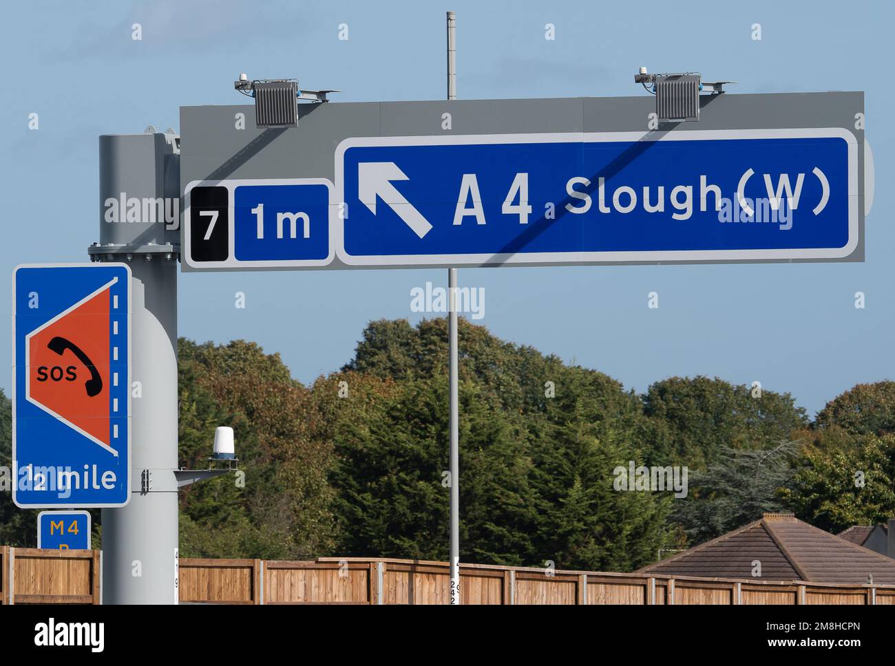 Dorney Reach, Buckinghamshire, UK. 6th October, 2022. Stopped Vehicle ...