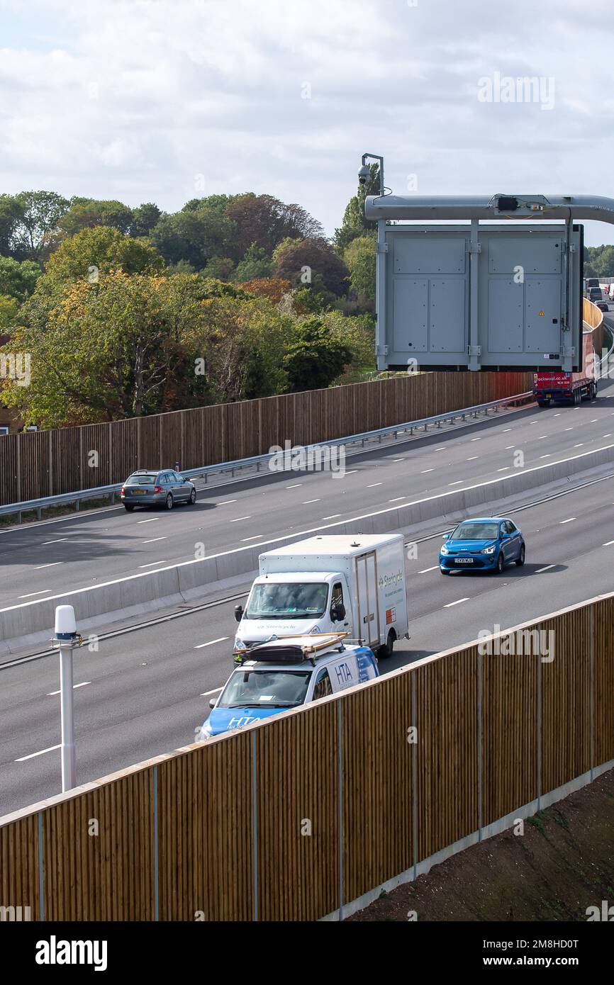 Dorney Reach, Buckinghamshire, UK. 6th October, 2022. Stopped Vehicle ...