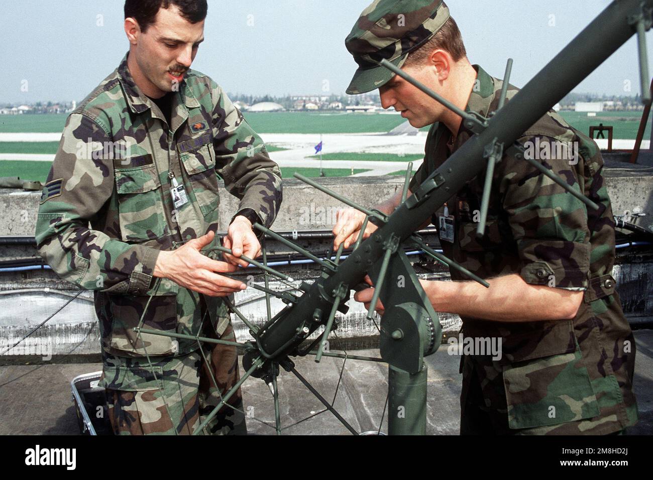 SGT. Johnnie Luper and SGT. Kevih Fryer, 1ST Combat Communications ...