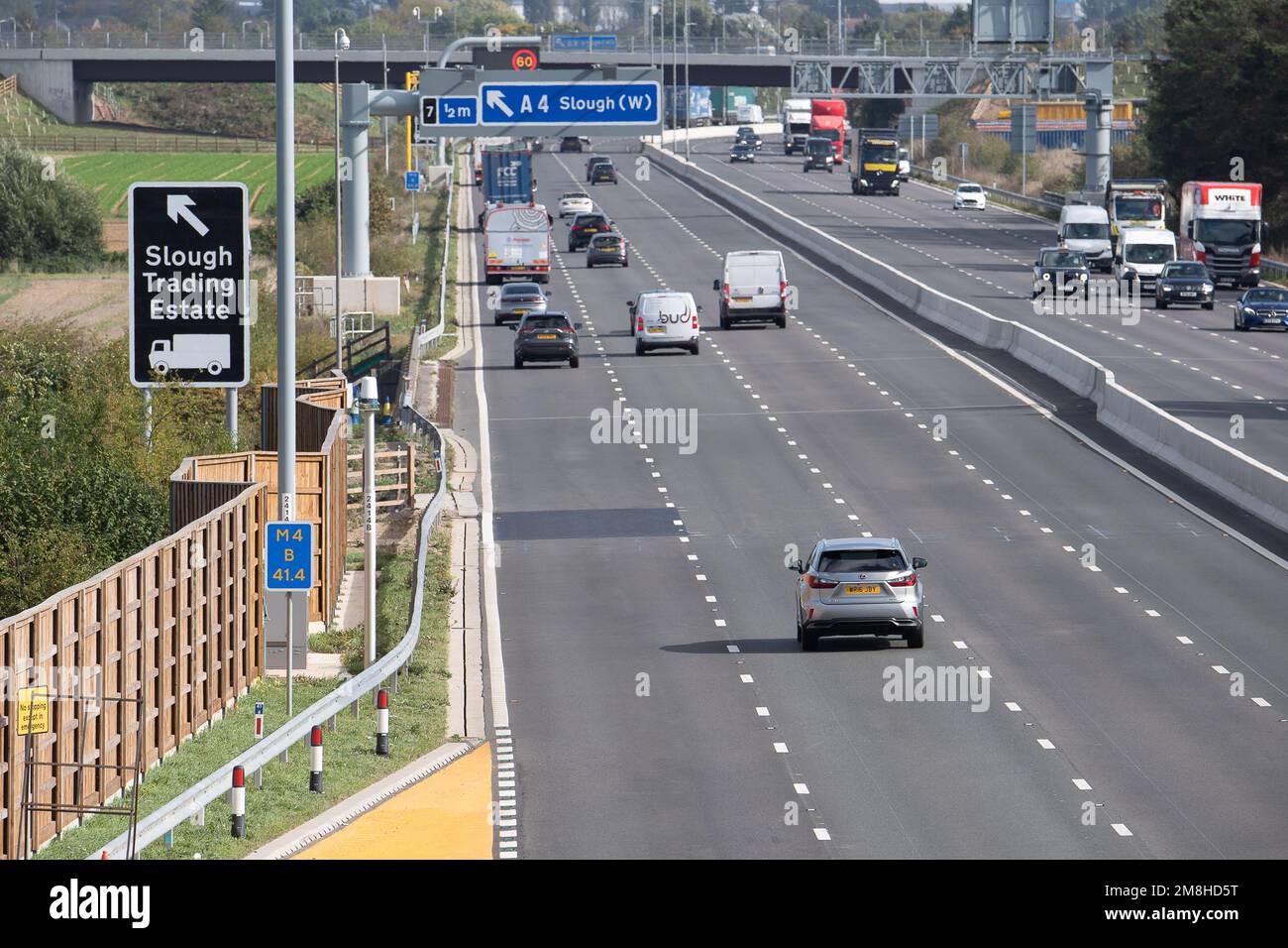 Dorney Reach, Buckinghamshire, UK. 6th October, 2022. Stopped Vehicle ...