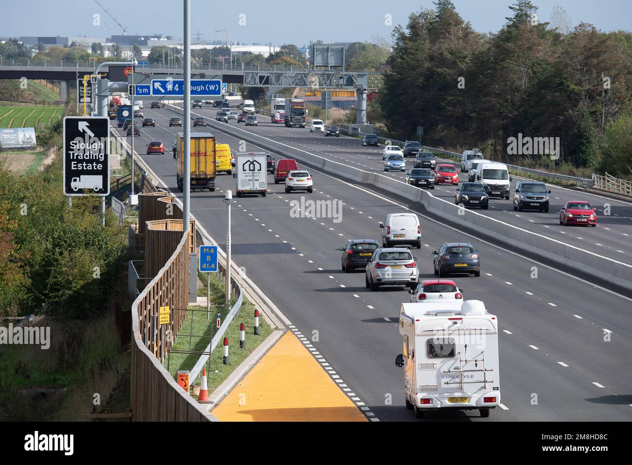 Dorney Reach, Buckinghamshire, UK. 6th October, 2022. Stopped Vehicle ...