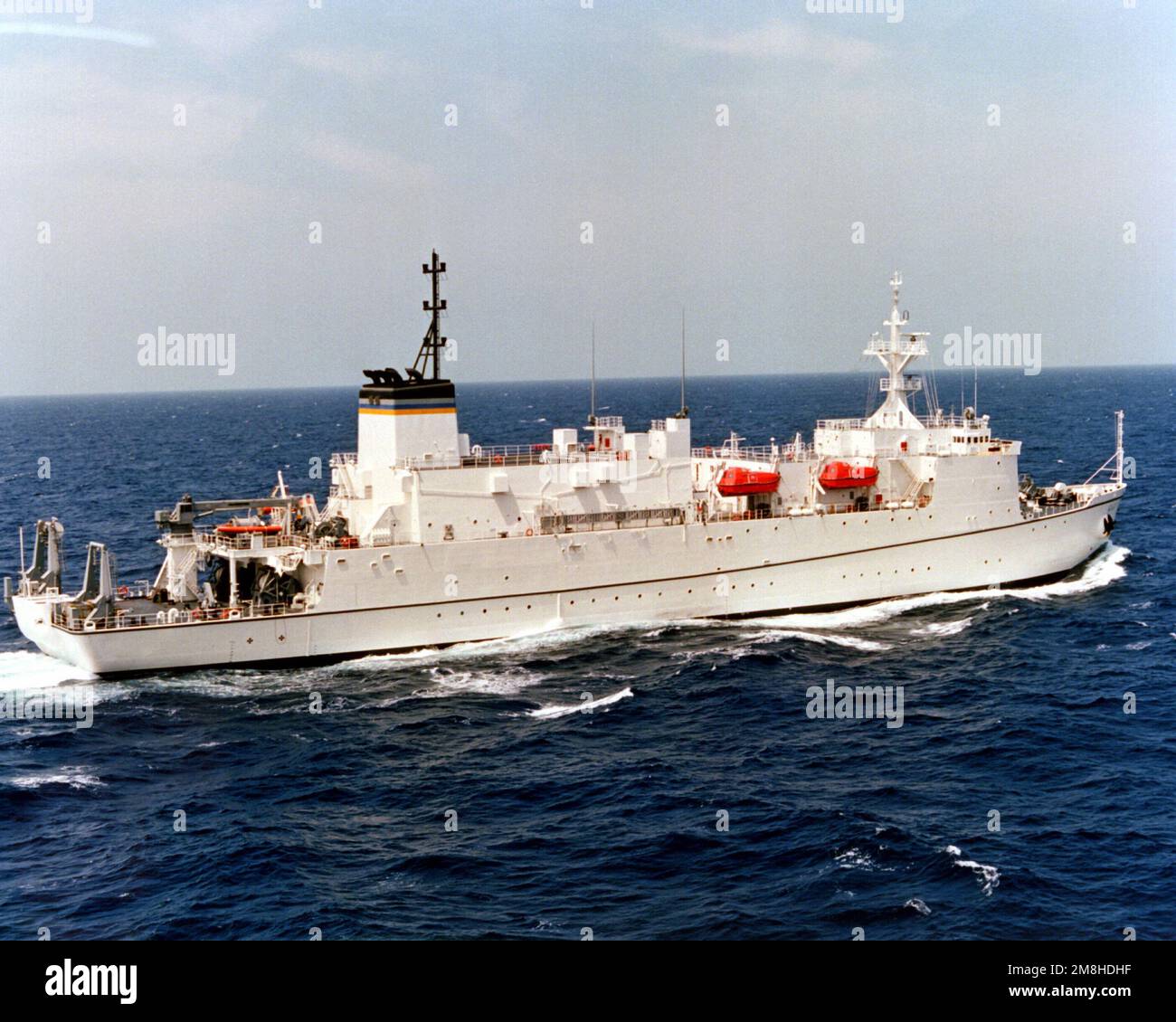 A starboard view of the surveying ship USNS WATERS (T-AGS-45). Country ...