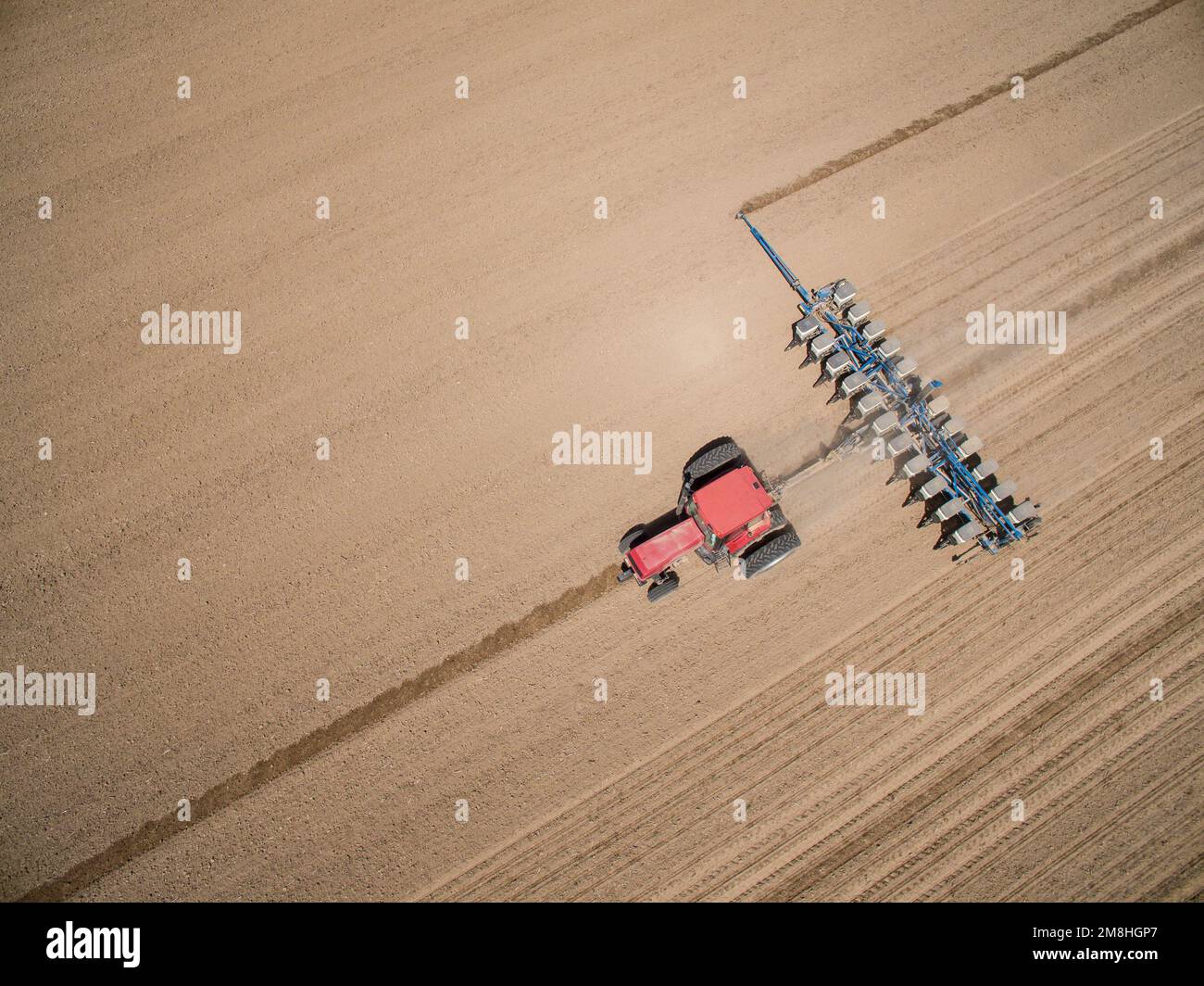 Corn planting illinois hi-res stock photography and images - Alamy