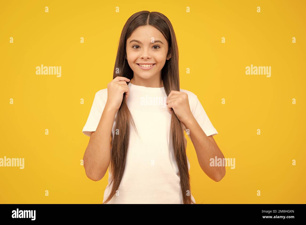 Happy teenager portrait. Smiling girl. Headshot portrait of teenager ...