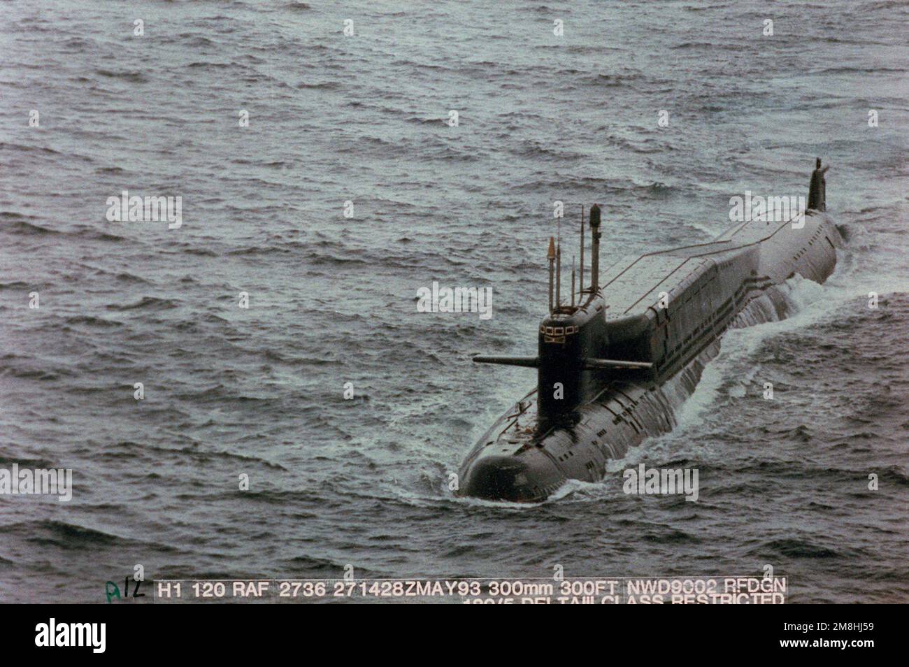 A port bow view of a Russian Delta III-class nuclear-powered ballistic ...