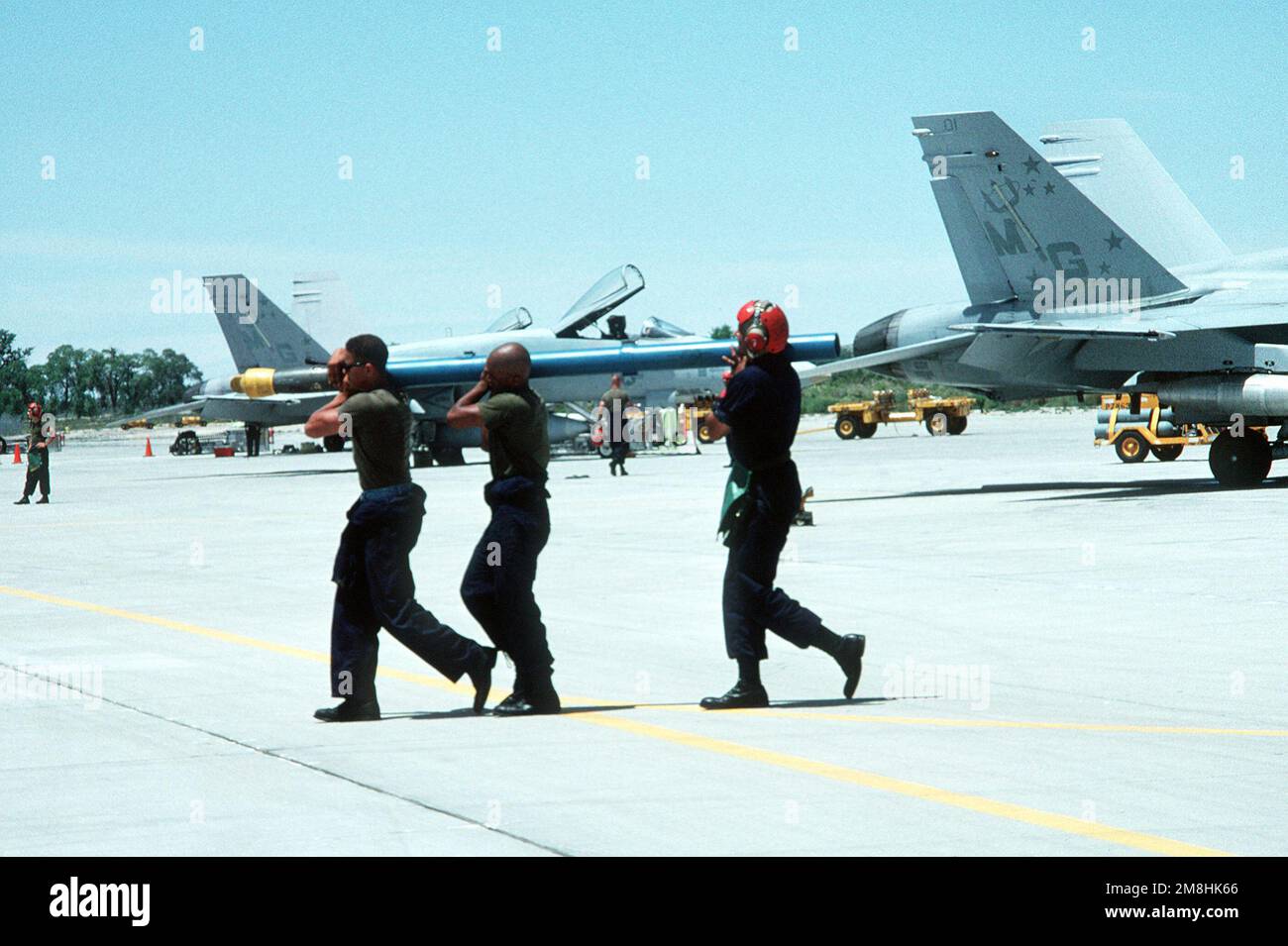 Catm 9m hi-res stock photography and images - Alamy