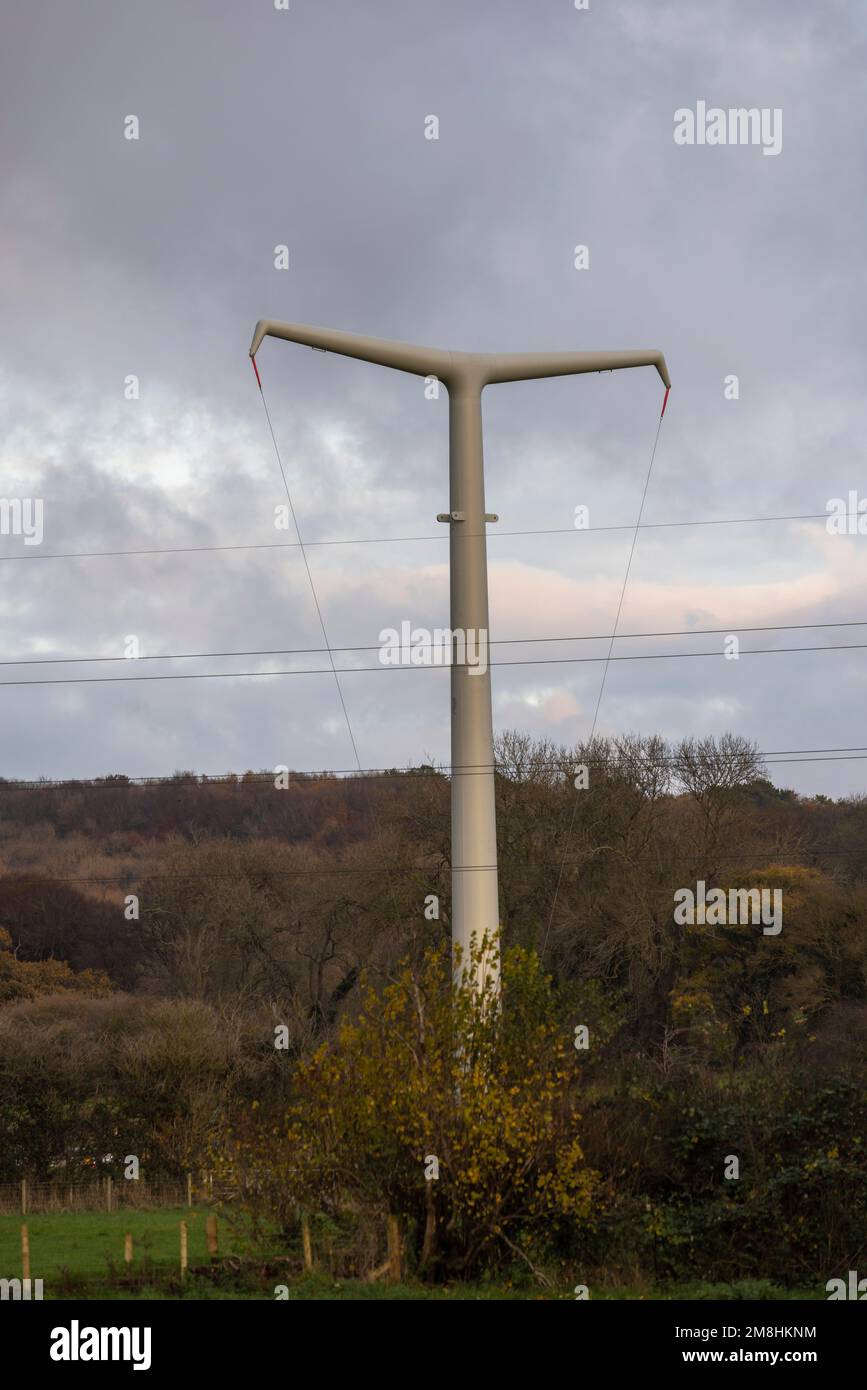 The new pylons going from Hinkly point to Avonmouth Stock Photo - Alamy