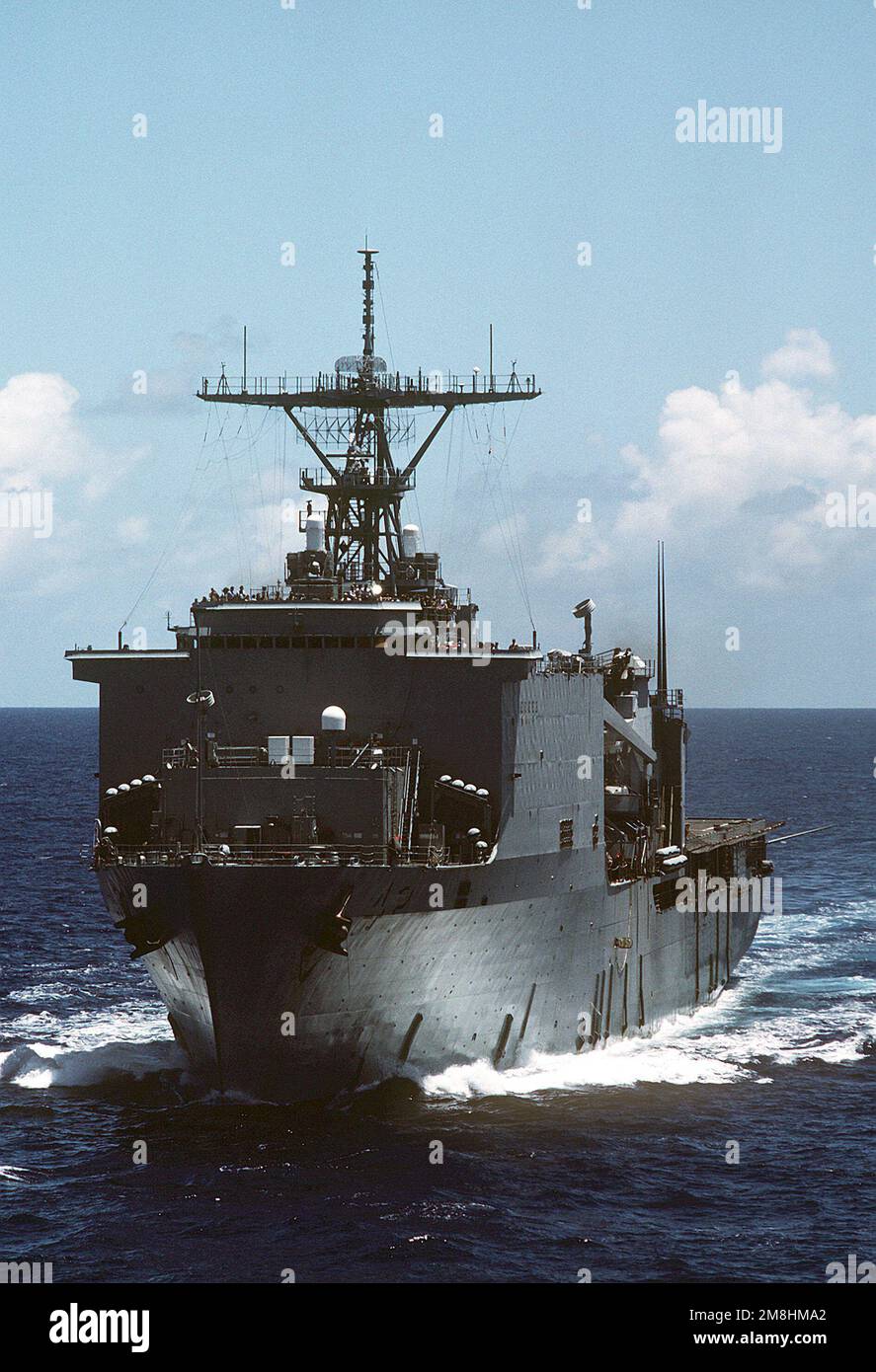 A port bow view of the dock landing ship USS GERMANTOWN (LSD-42 ...