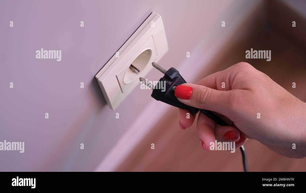 Socket inserts hi-res stock photography and images - Alamy