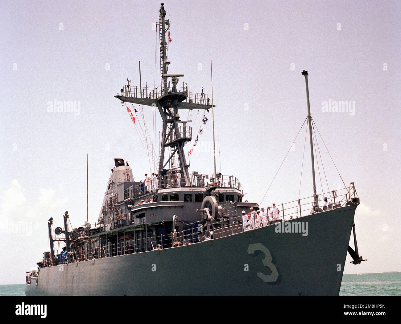 Uss sentry hi-res stock photography and images - Alamy