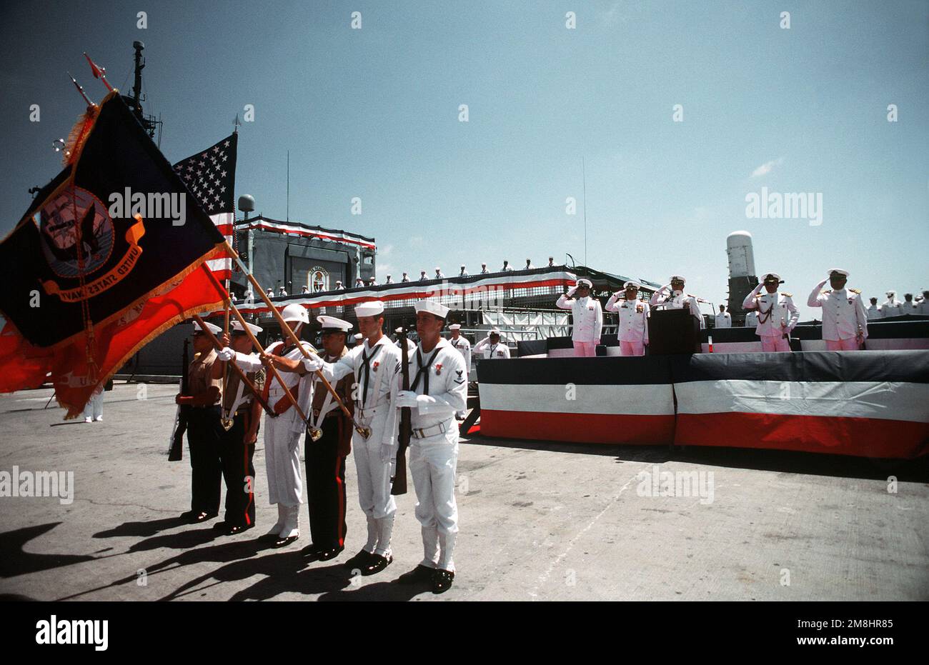 Uss reasoner ff 1063 hi-res stock photography and images - Alamy