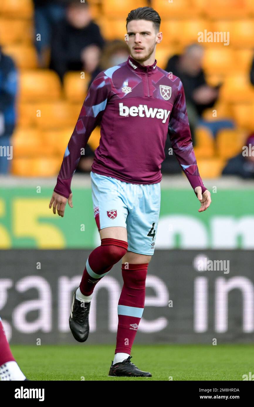 Declan Rice #41 of West Ham United of West Ham United warming up before ...