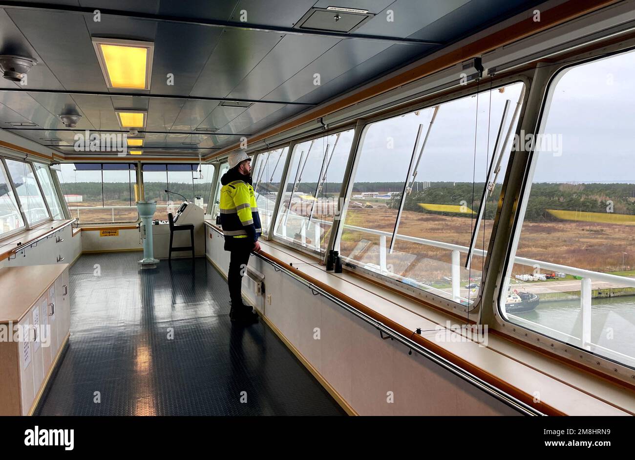 Regasification unit hi-res stock photography and images - Alamy