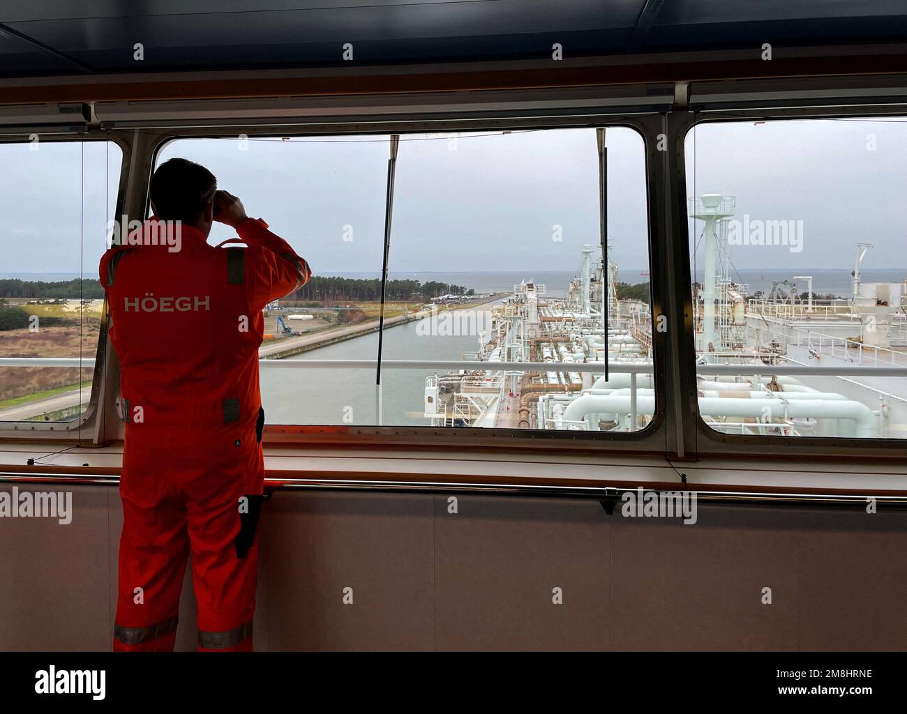 Regasification unit hi-res stock photography and images - Alamy