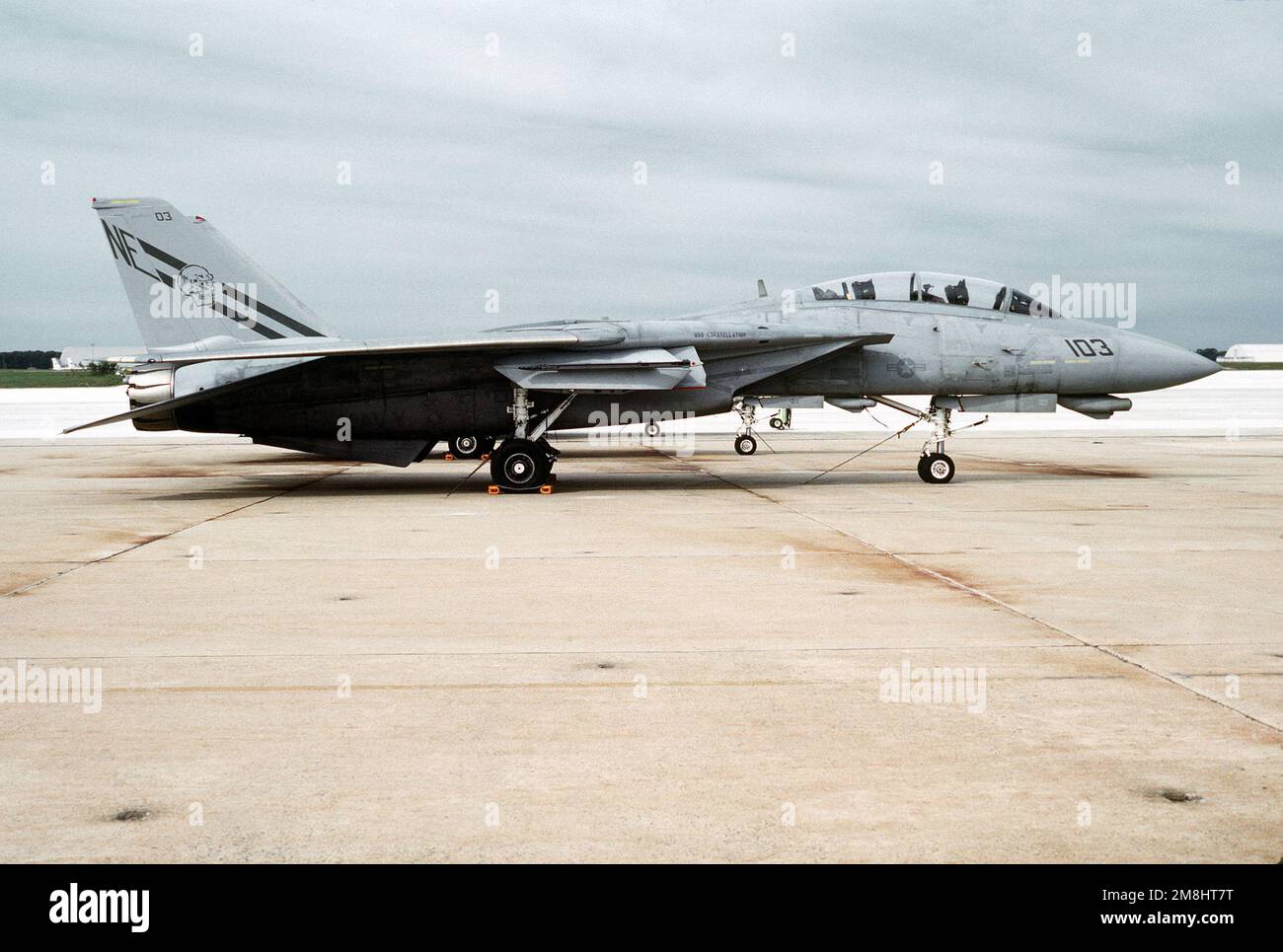 A right side view of an F-14D Tomcat aircraft of Fighter Squadron Two ...