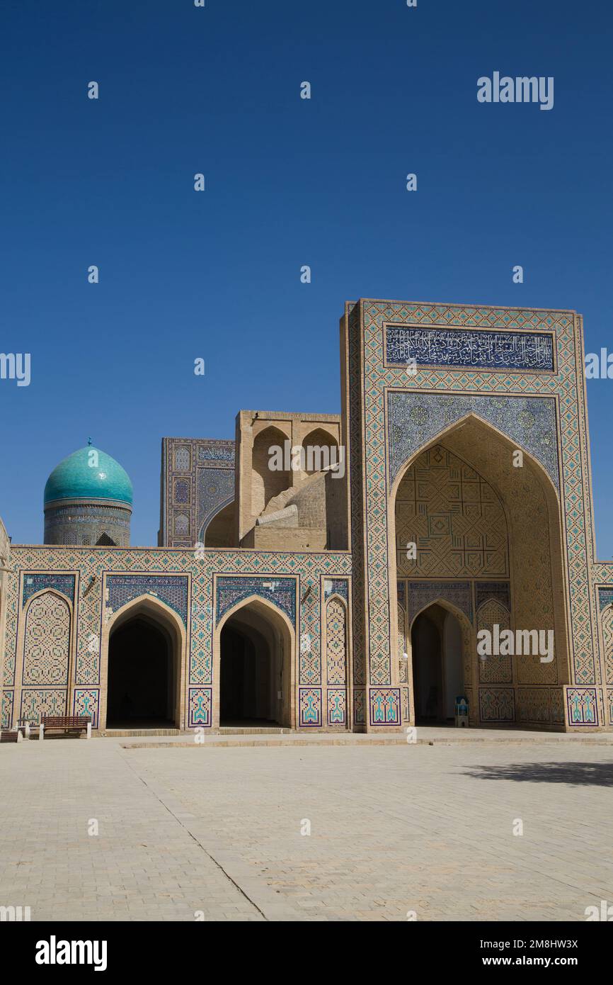 Kalyon Mosque (1514), Poi Kalyon Square, Buhkara, Uzbekistan Stock ...