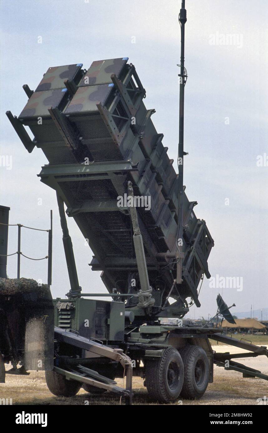 Dutch Army Patriot anti-aircraft missile batteries deployed in southern ...