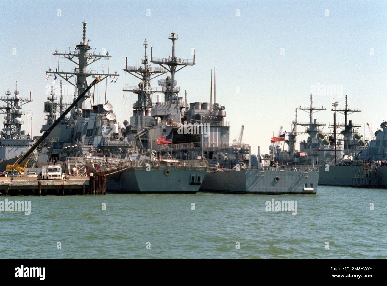A port quarter view of the guided missile destroyer USS BARRY (DDG-52 ...
