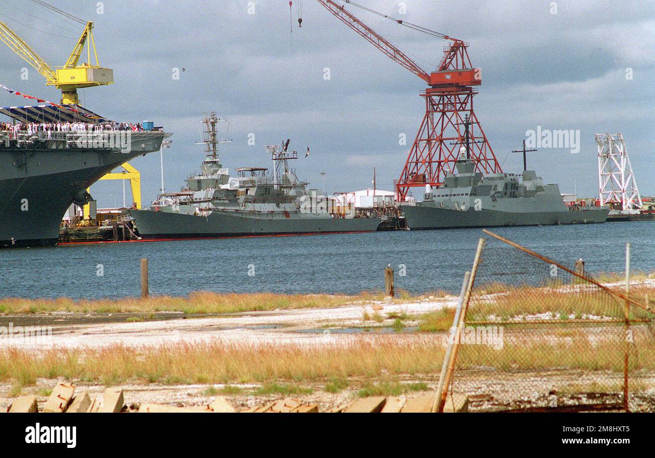 A port bow view of the Israeli Lahav class guided missile frigates FFG ...