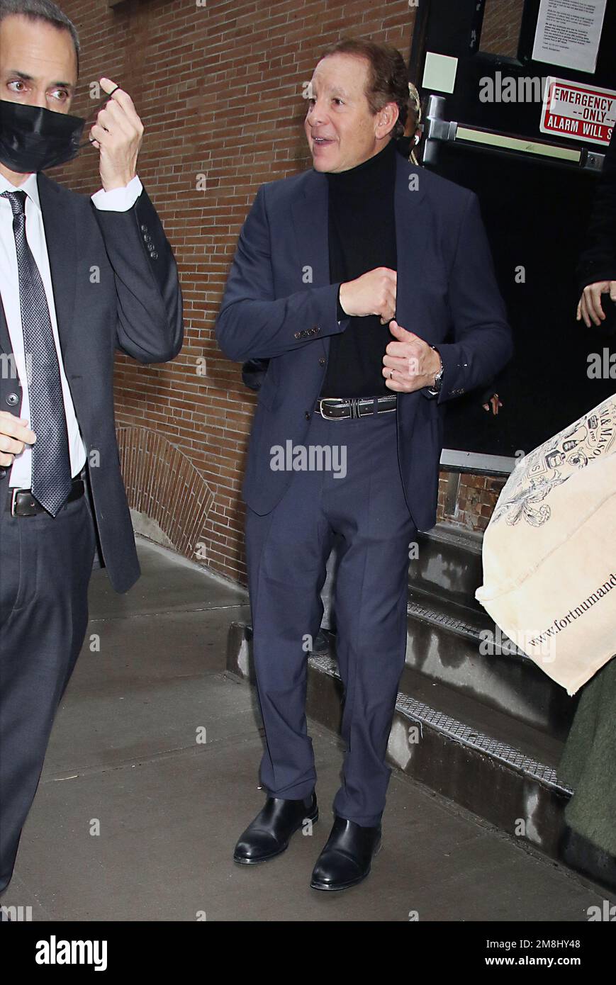 January 12, 2023 Steve Guttenberg on Tarmron Hall to talk about new ...