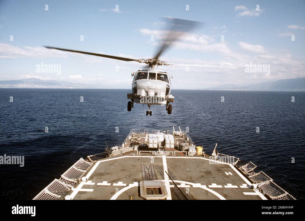 An SH-60B Seahawk helicopter of Light Helicopter Squadron 38 (HSL-38 ...