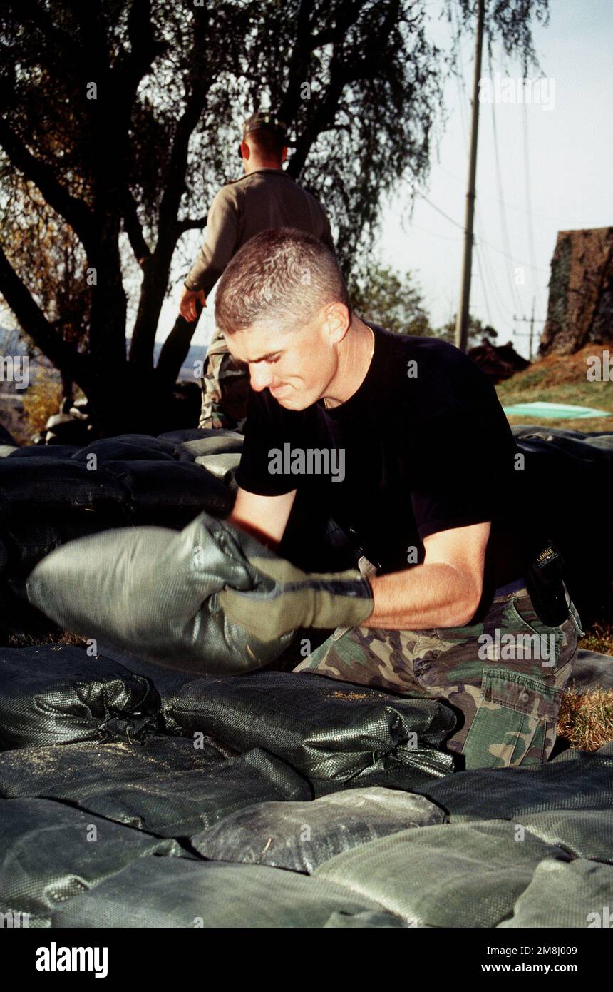 Sandbag position hi-res stock photography and images - Alamy