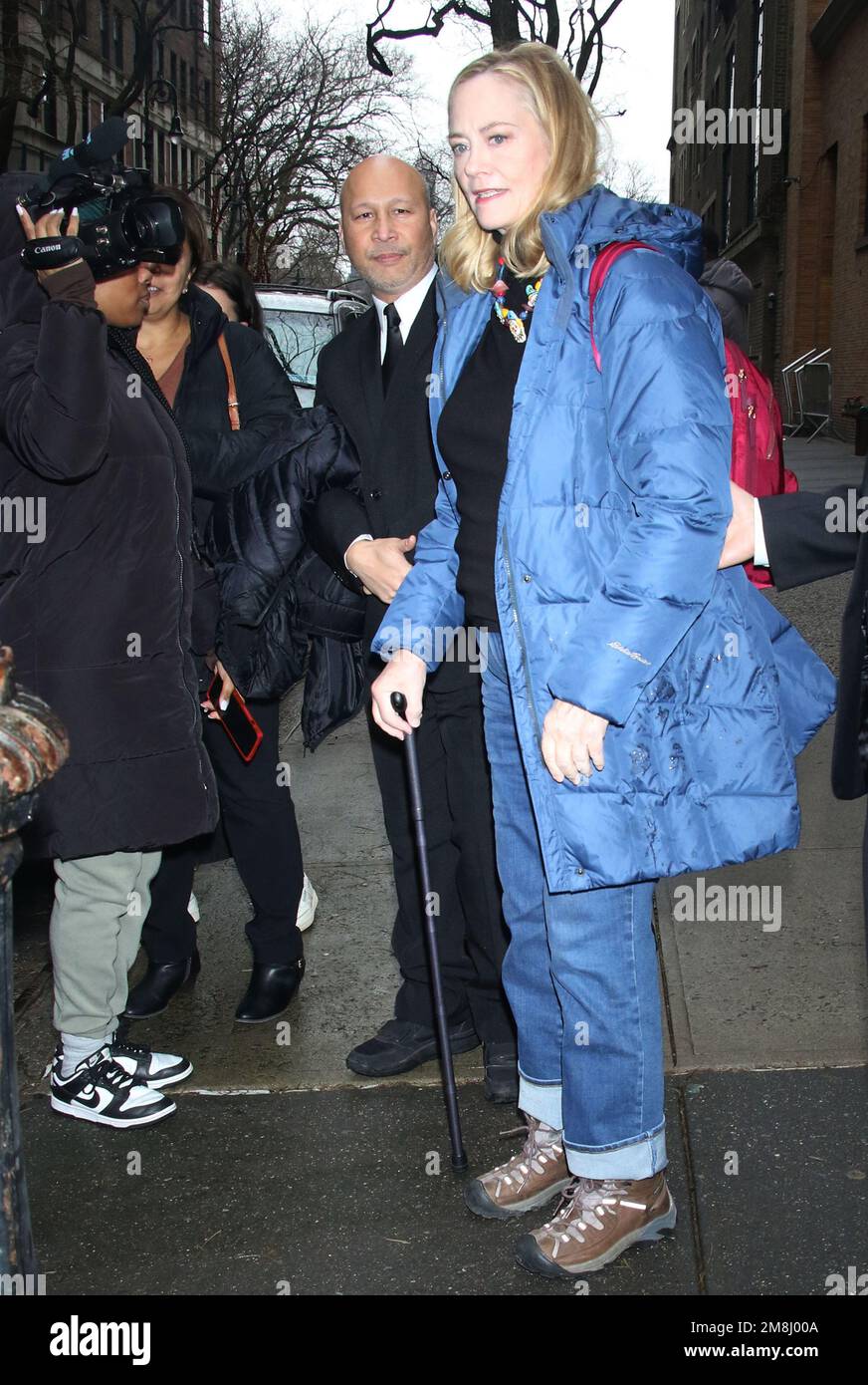 January 12, 2023 Cybill Shepherd on Tarmron Hall to talk about new ...